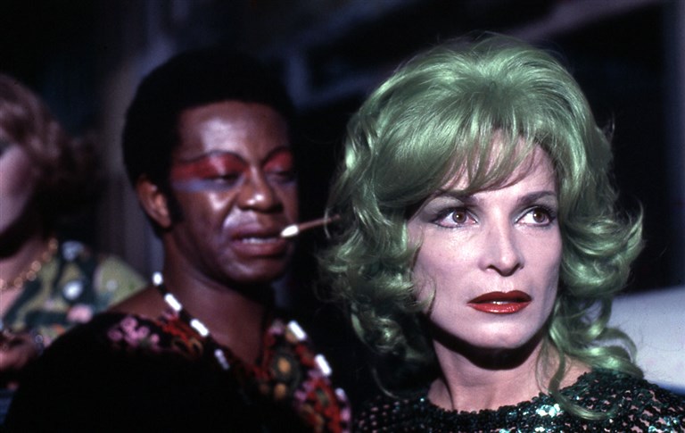 デビルクイーン - 作品情報・映画レビュー -KINENOTE（キネノート）